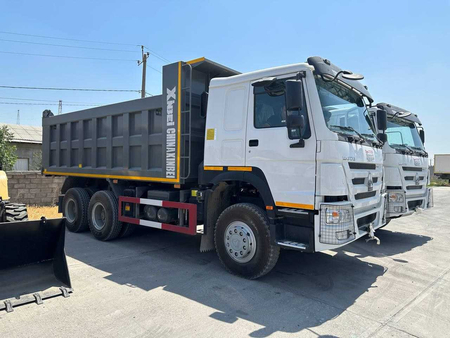 Самосвал HOWO  6x4