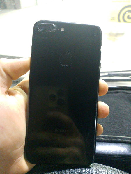 IPhone 7  128 hotira