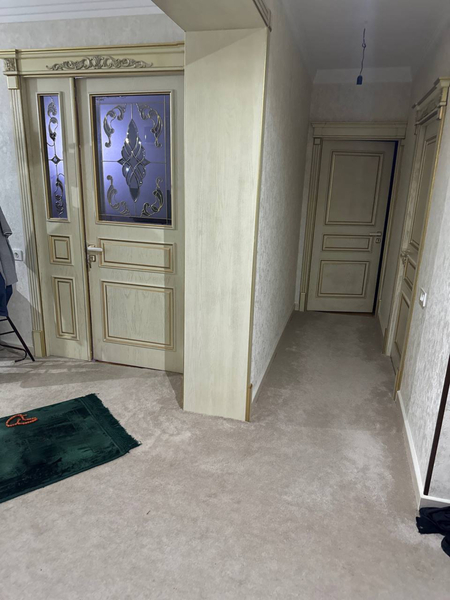 С ремонтом квартира 4х комнатная, 2й этаж, 140 квадратов. Метро новза