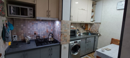 Продам чиланзар 20 д. Трёх комнатная. Балкон 1,5*6
