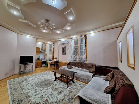 Срочно продается квартира в Ташкенте 2/2/4 , Мирзо Улугбек (J2786)