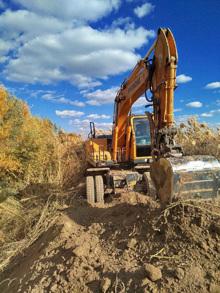 Hyundai Ekskavator xolati alo umuman kamchiligi yo\\\'q