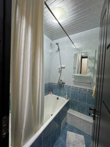 СЕБЗАР 4/1/5. Супер локация. Евроремонт. 90м2. метро 500м. Балкон 2*6