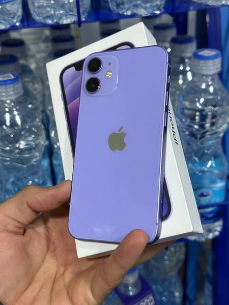 iPhone 12 mini 128 GB сотилади.