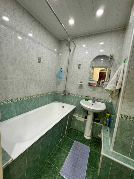Своя квартира 2/3/8 хороший ремонт! 65м² на Бабура ор-р 1 Нотариальная