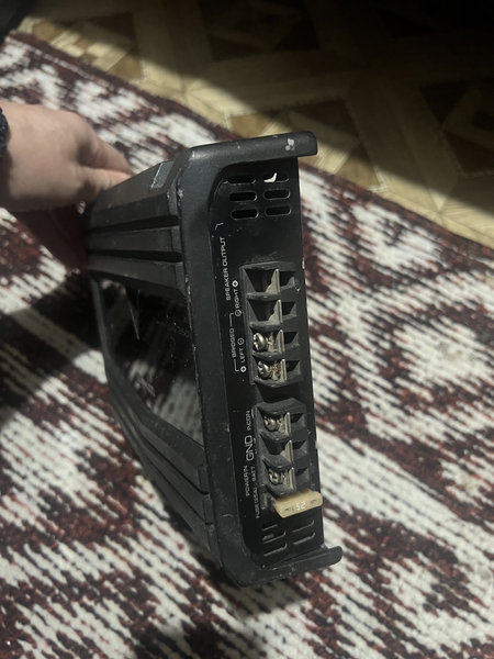 Kenwood усилитель 350w + два динамики рабочие