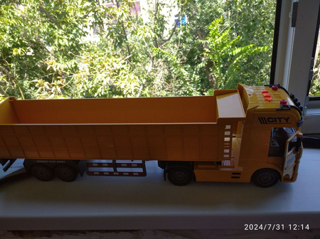 Машинки  фура игрушка