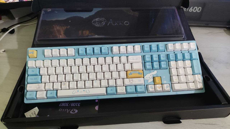 AKKO 3108 V2 Cinnamoroll (CS Sakura switch)