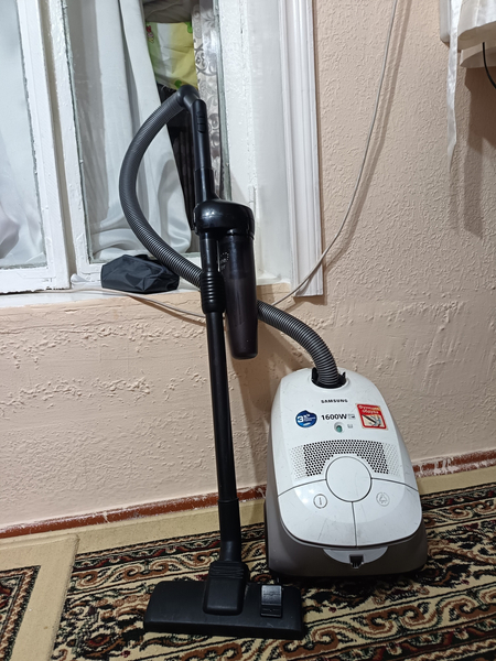 Samsung pilesos sotiladi