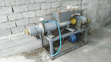 Kirsovun ishlab chiqaradigan stanok sotiladi.