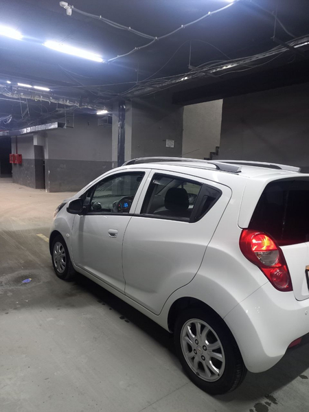 Spark sotiladi 2022 oq avt9mat