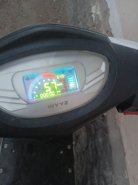 Продаю скутер 50км