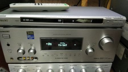 Ресивер Sony str-db 2000.