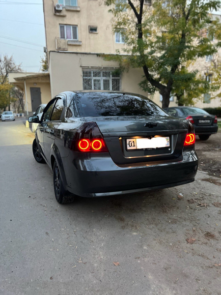 Продаю нексию 3 в отличном состоянии