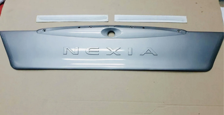 Продам оригинальную заднюю панель багажника Daewoo Nexia