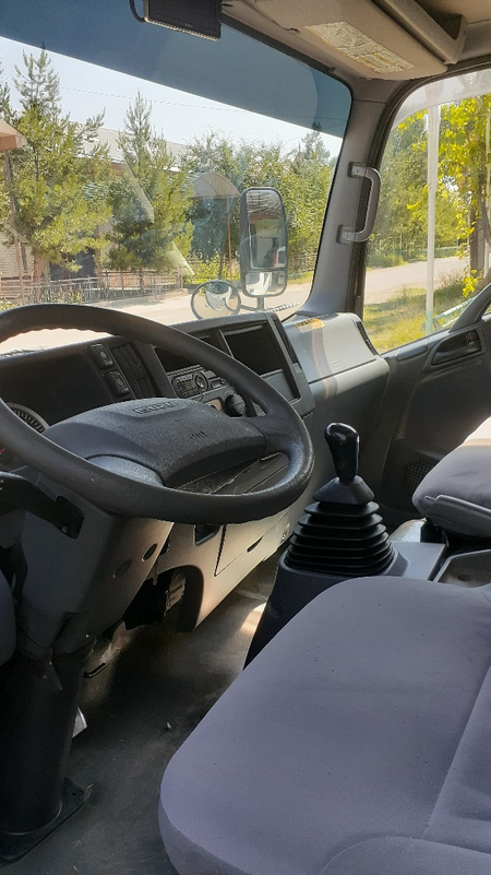 Isuzu sotiladi 2012 yil
