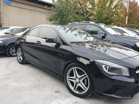 Mersedes Benz. CLA 200. Yil 2015. Yurgani 140000. Narxi 21600