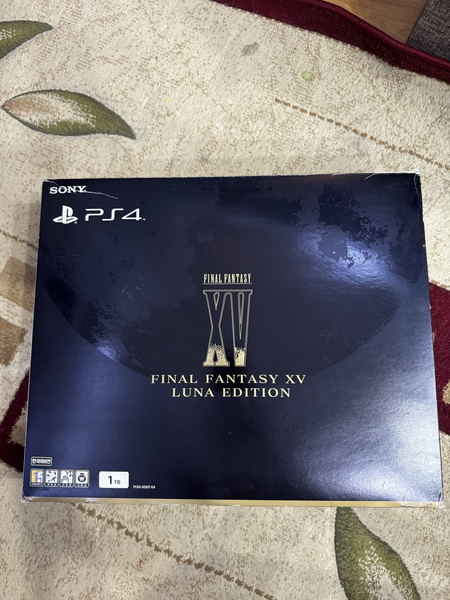 Playstation 4 Slim Limited Edition