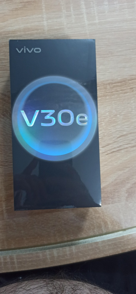 Vivo v30e 8/256 upakovkada