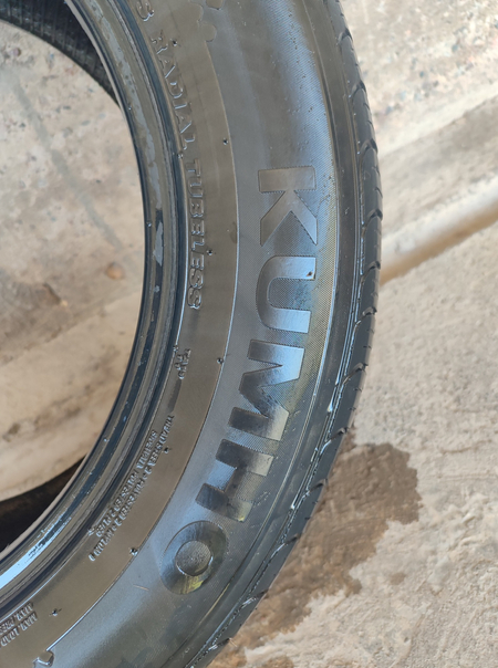 KUMHO SOLUS  215/60/16