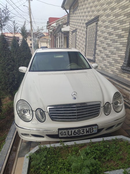 Mercedes benz w211