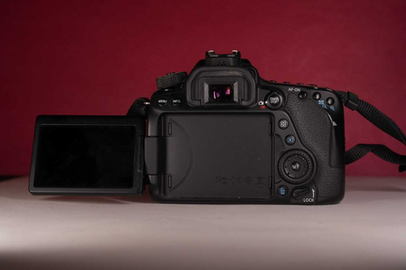 Фотоаппарат Canon 80D