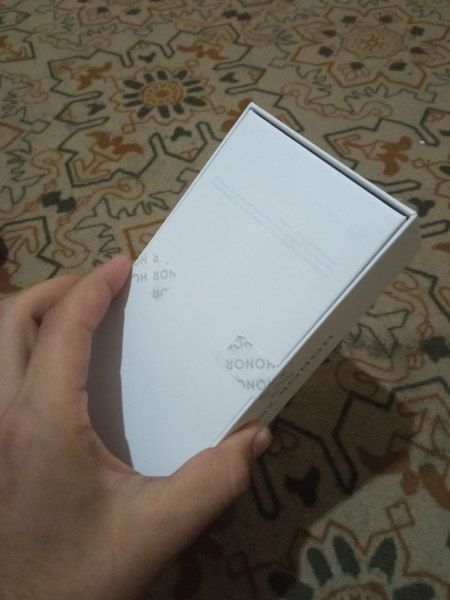 Honor x8b yangi karobka ochilmagan