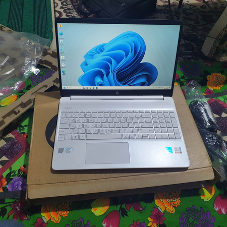 HP Laptop 15s-fq5304TU