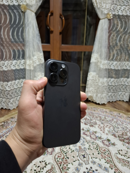 iPhone 15 Pro Black