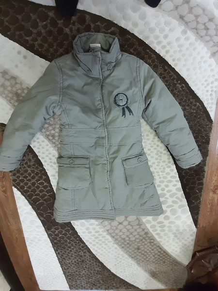 Продам пальто для девочек.