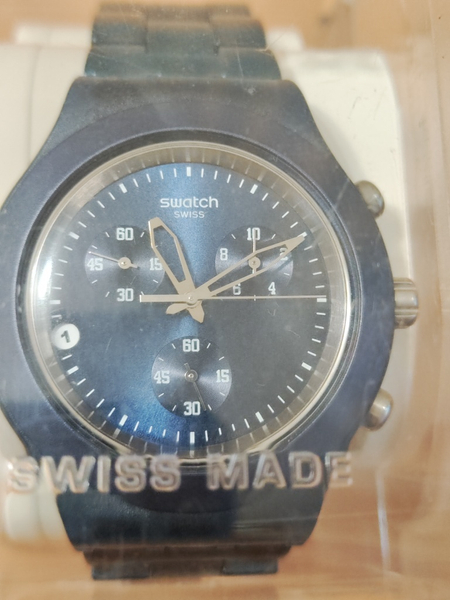 Продаю швейцарские часы Swatch, модель SVCK4043AG, практически новые.