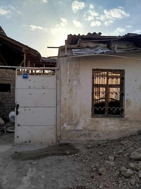 Срочно продается участок на Янгиабаде , 2,4 сотки , коробка