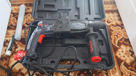 Перфоратор P.I.T 1050 ватт,