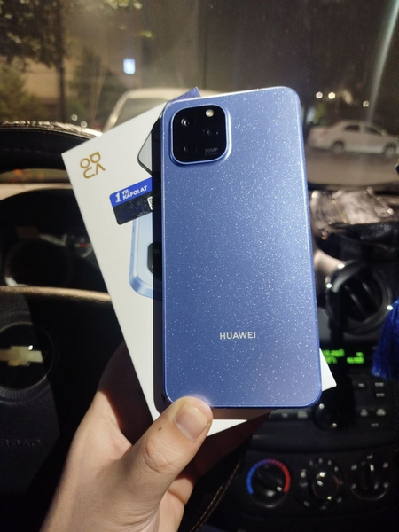 Huawei Nova Y61 6/64 GB 5000 mach \\nPolniy Kompekt telefon Korobka