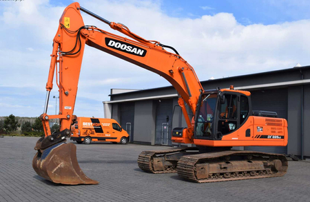 Гусеничный экскаватор Doosan DX225LCA 1,05 м3 в наличии!
