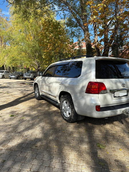 Land Cruiser 200