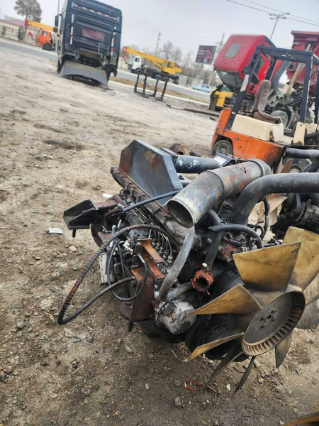 ЭКСКАВАТОР DOOSAN DX 240, 220 Двигатель сотувда келди.