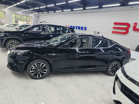 JAC J7 sedan 2024 y