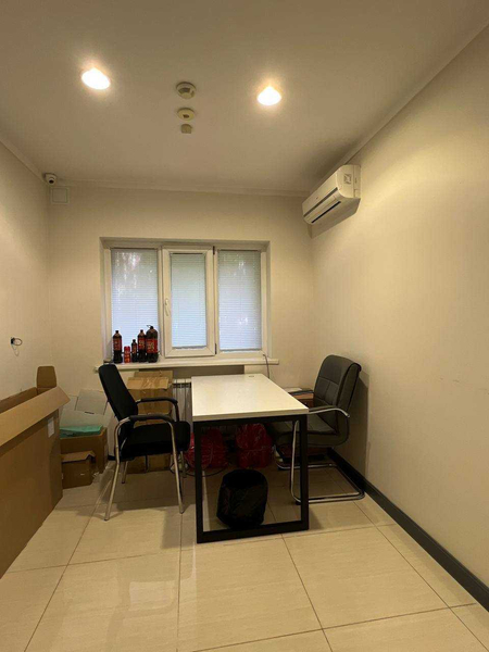 Продаётся Офис С Арендатором!  Хамид Алимжан, М Улугбек 220,м2
