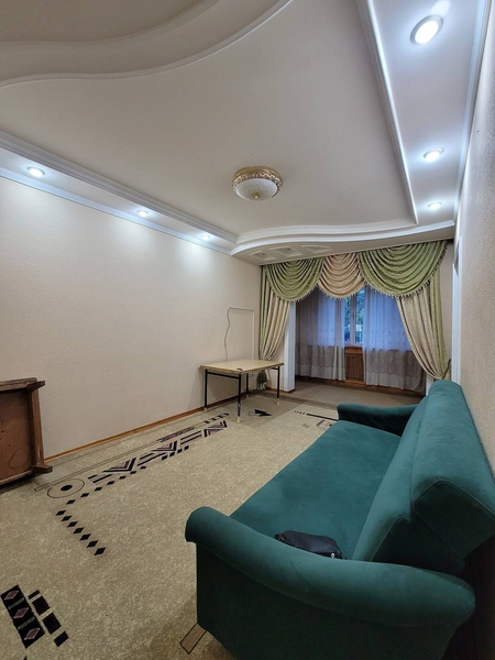 Продаётся квартира на Юнусабаде 8 кв 2/1/4