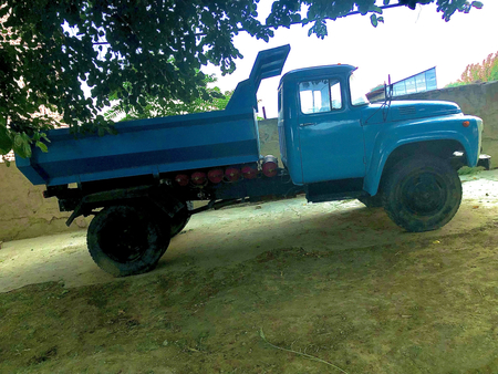 Zil 130