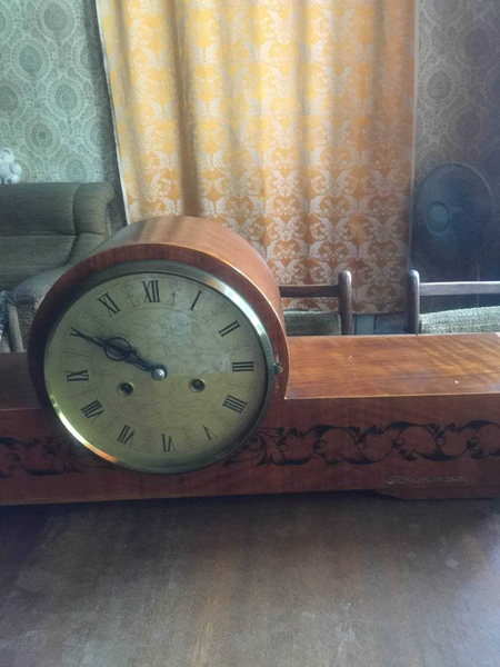 механические мебельные часы 