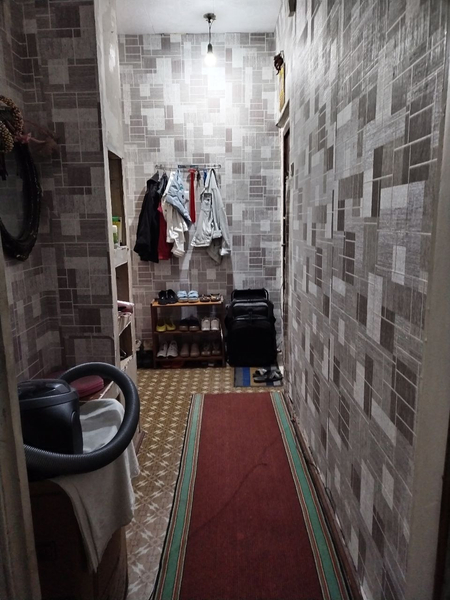 Срочно продаётся по ниской цене 1/5/4 квартира