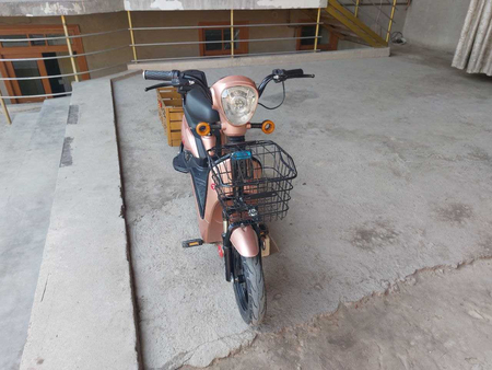 Продаю электроскутер с прицепом.