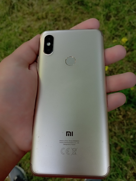 Телефон Redmi S2