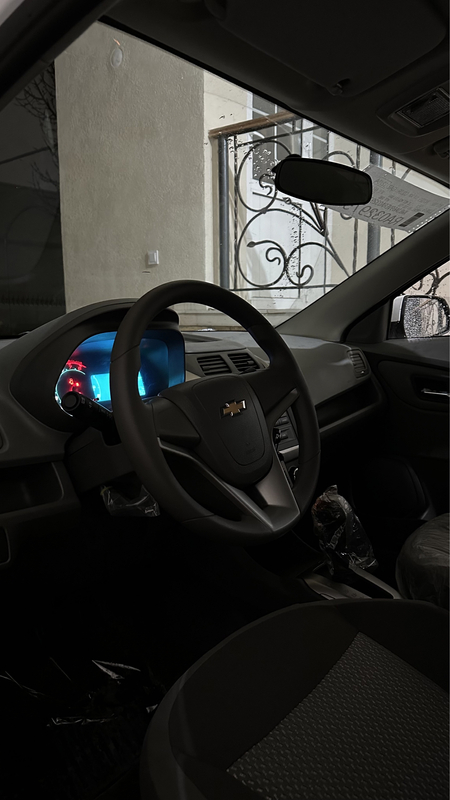 Cobalt Oq Full 4pozitsiya aftomat Magnitafon Diska ABS bor