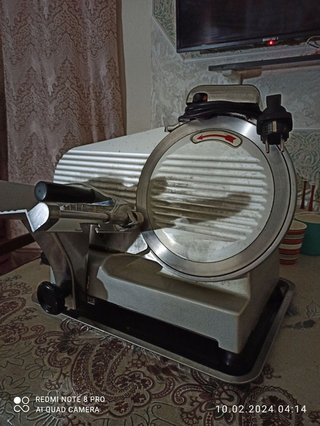 Продаётся слайсер для нарезки б.у