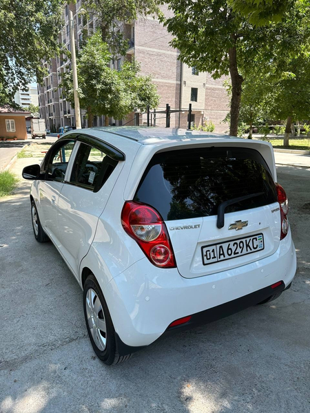 Chevrolet spark 2102