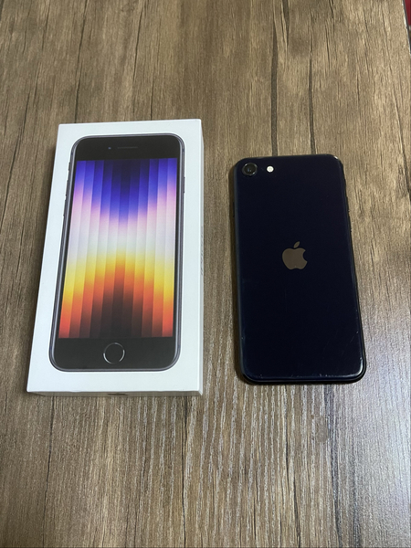 Продается IPhone SE 2022 64 gb