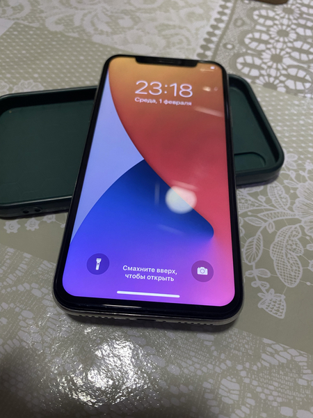 Продается iphone x на 256 гб